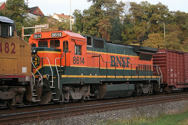 BNSF 8614